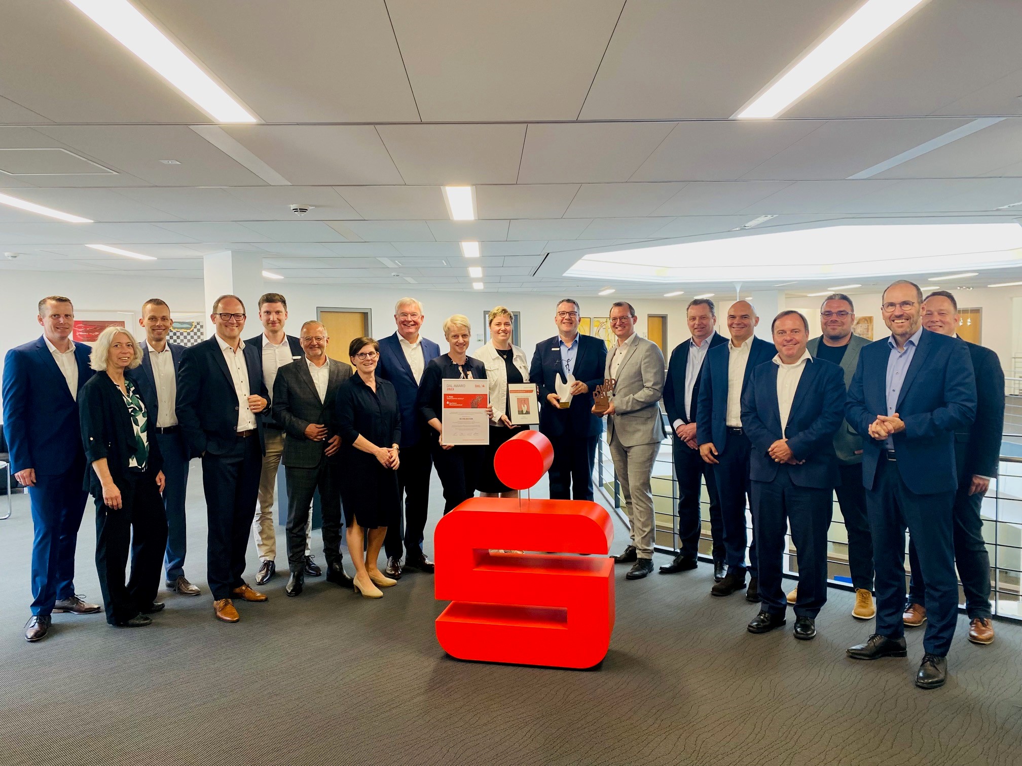 Neugeschäft mit der Deutsche Leasing Gruppe: Sparkasse Westmünsterland ...